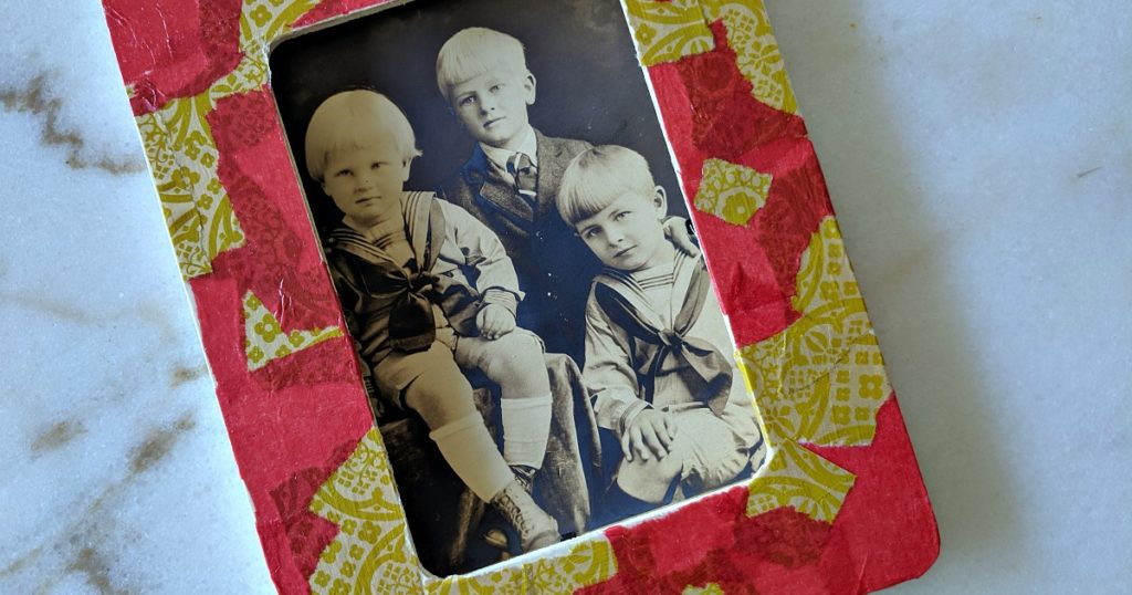 Holiday Decoupage Picture Frame Craft - Mama Likes This