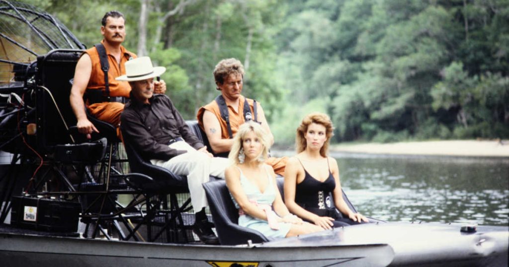 The Return of The Swamp Thing - Mama Likes This