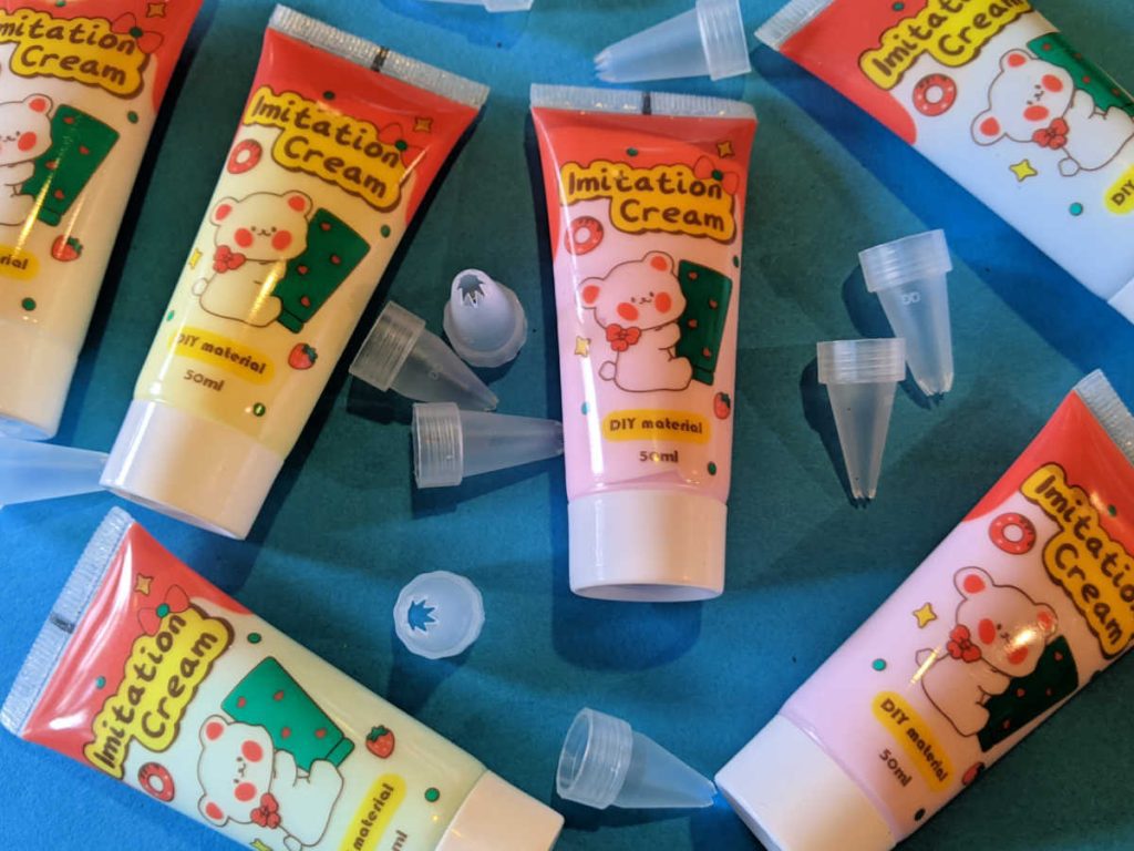 Decoden DIY: Whipped Cream Glue Heart Craft ️🧁 - Mama Likes This