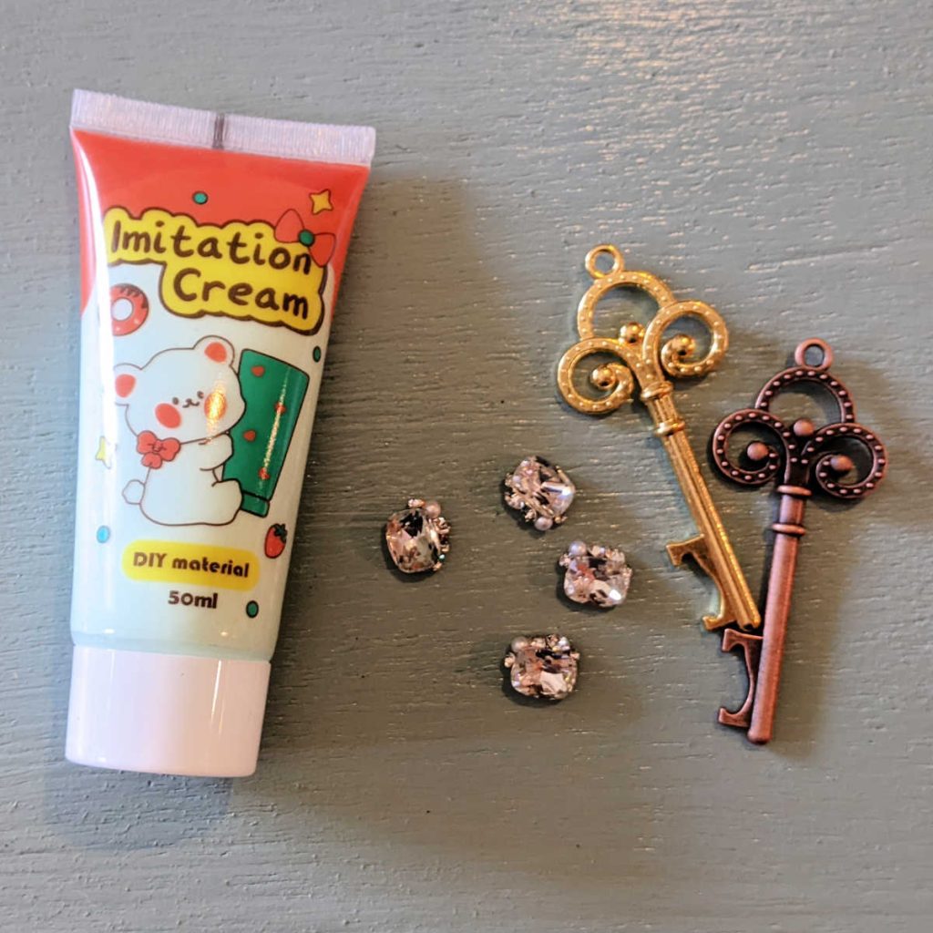 Under the Sea Sparkle: DIY Mermaid Treasure Box Craft - Mama Likes This