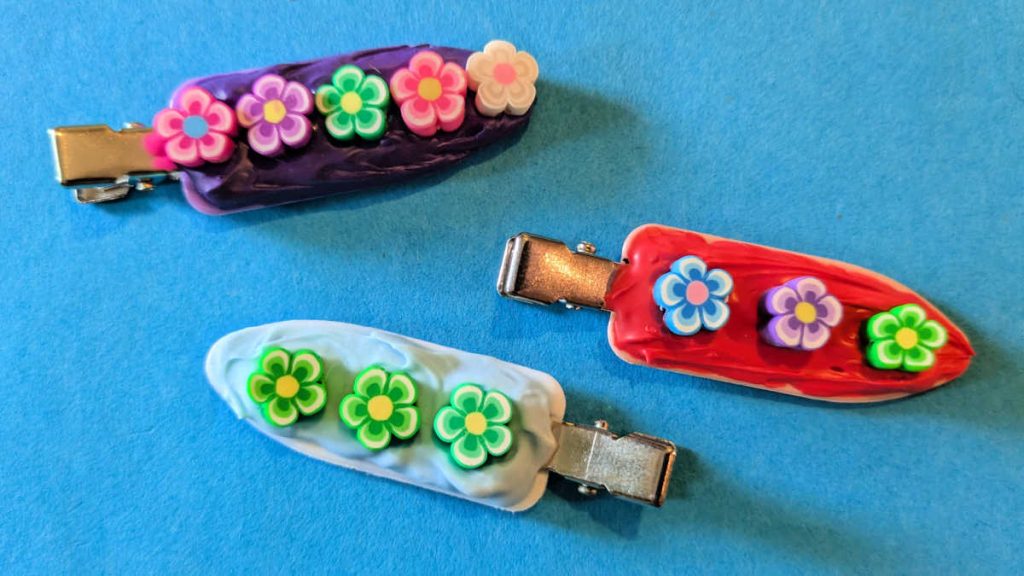 Create Your Own DIY Cream Glue Flower Hair Clips - Mama Likes This
