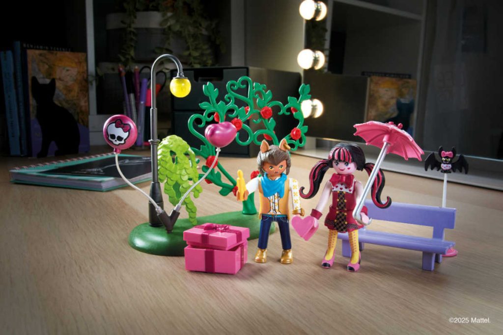 Monster High Valentines Date: A Fun 57-Piece Playmobil Set 💖🦇 - Mama ...